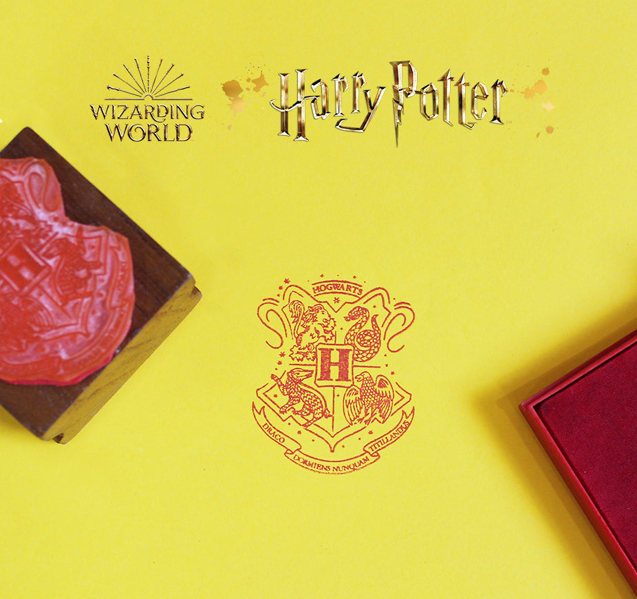 Official Harry Potter Hogwarts Seal Rubber Stamp with Wooden Mount ...